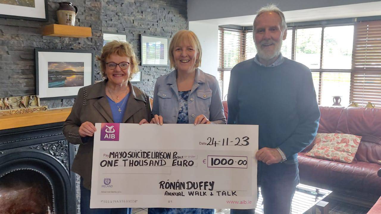 Local Notes: Una and Gerry Duffy, Doocastle, present €1000 to the ...
